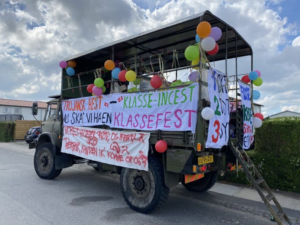 Studentervogn pynt - Tips og inspiration - SULA studenterkørsel